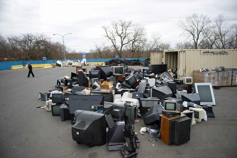 Expert-Speak: Turning The Tide On Tech Trash: Africa's E-Waste ...